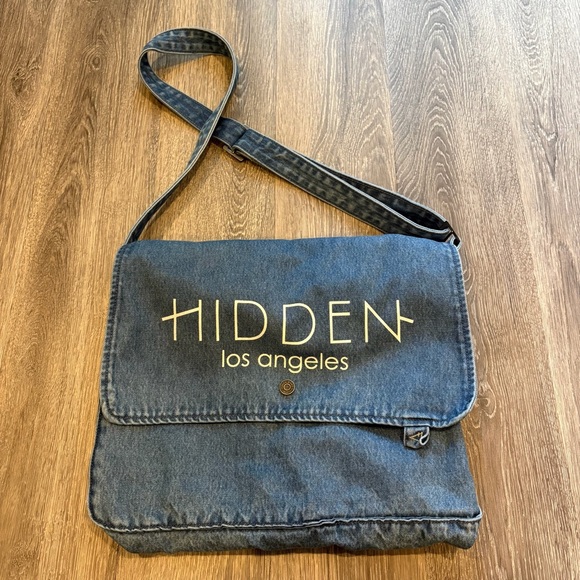 Hidden | Bags | Hidden Los Angeles Denim Messenger Bag Crossbody Flap ...